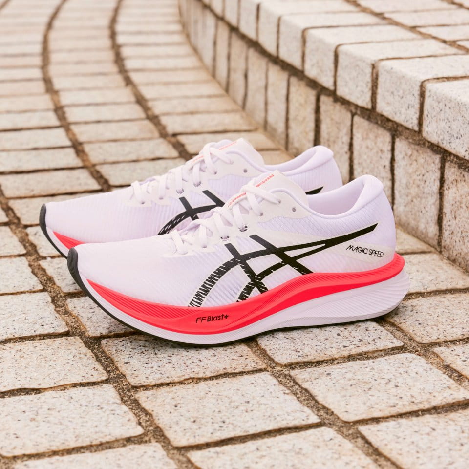 Laufschuhe Asics MAGIC SPEED 3 - Top4Running.de