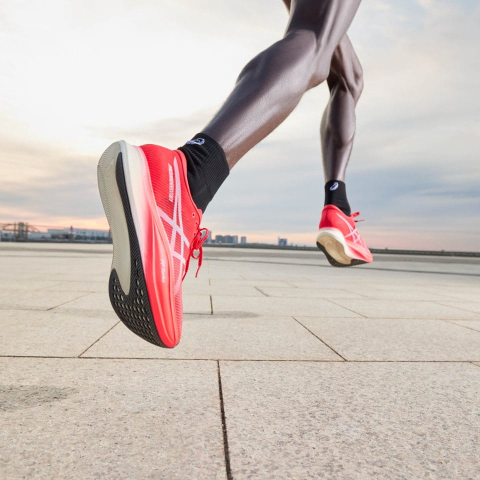 Laufschuhe ASICS METASPEED SKY+ - Top4Running.de