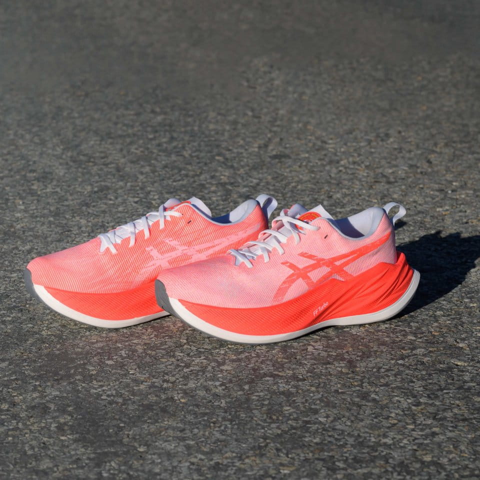 Running shoes ASICS SUPERBLAST - Top4Running.ie