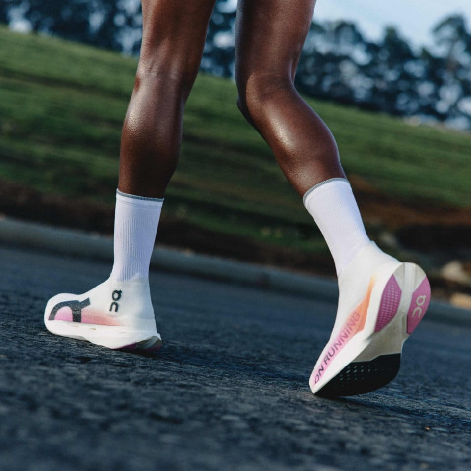 Shoes On Running Cloudboom Strike LS - Top4Running.ie