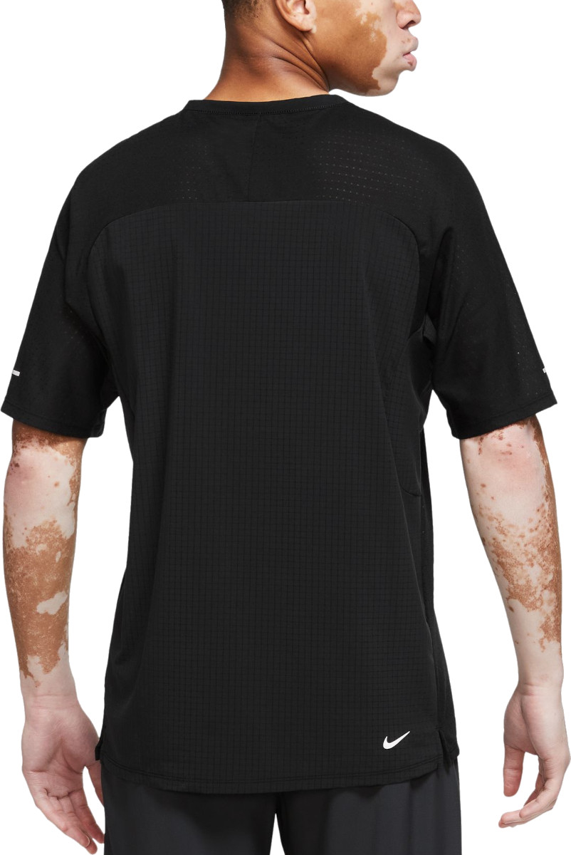 Tee-shirt Nike Dri-FIT Solar Chase Men s Short-Sleeve Trail Running Top ...