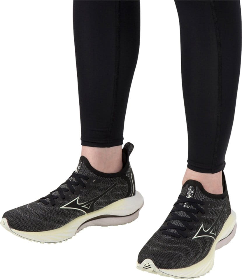 Running shoes Mizuno WAVE NEO WIND - Top4Running.com Running shoes Mizuno WAVE NEO WIND - Top4Running.com